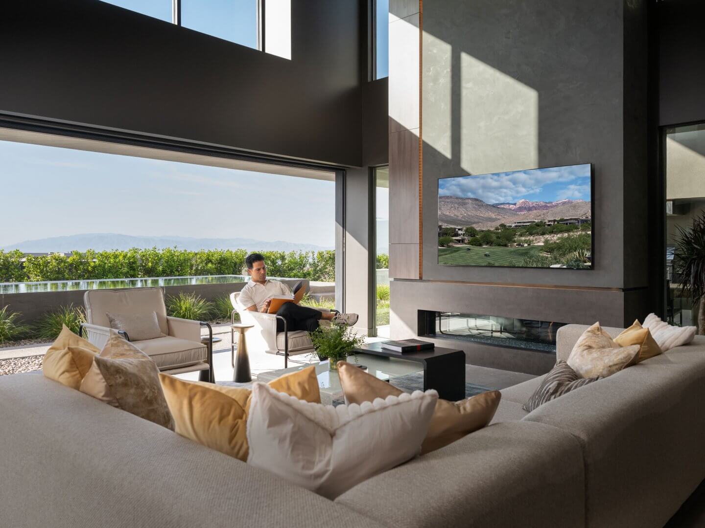 Formula 1-Inspired Architecture Shifts into High Gear